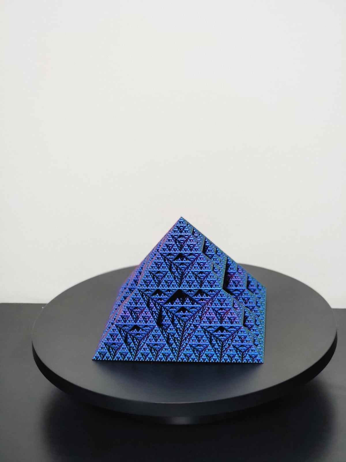 3D Printed Infinite Triangle Pyramid